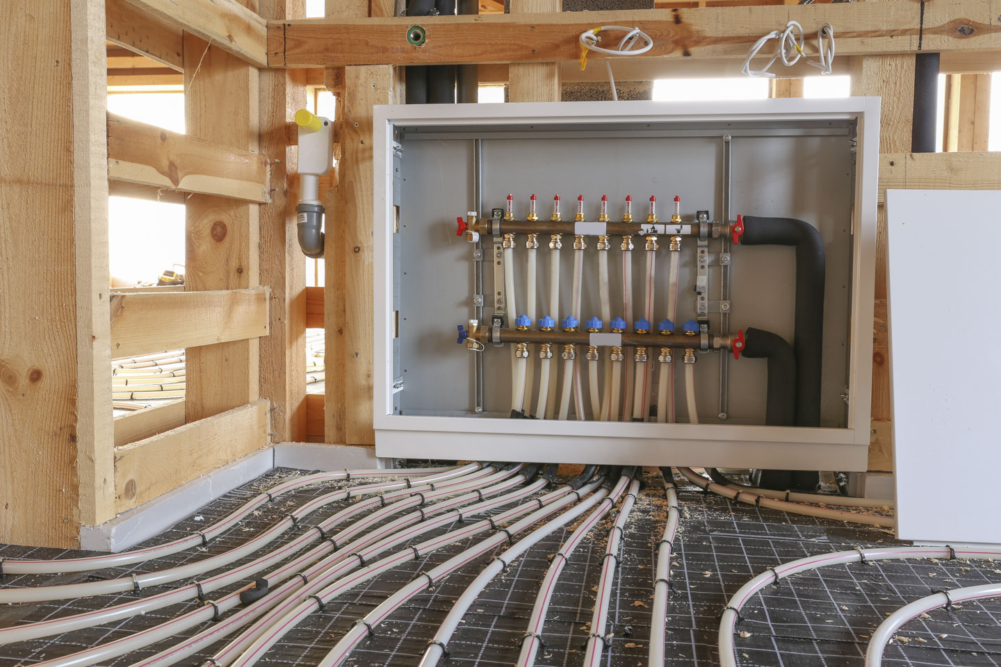 Bayes Inc. | Hydronic Piping Systems | Climate Control | Environmental ...